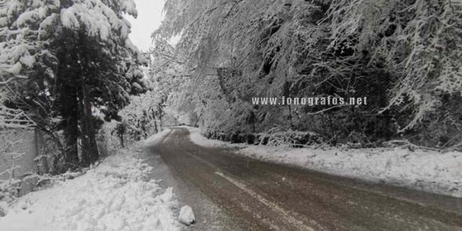 Στα λευκά η ορεινή δυτική Φθιώτιδα - Fonografos.net