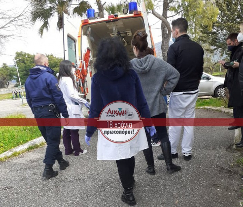 Δύο νεαρά άτομα βρέθηκαν εγκαταλελειμμένα έξω από το Κέντρο Υγείας ...