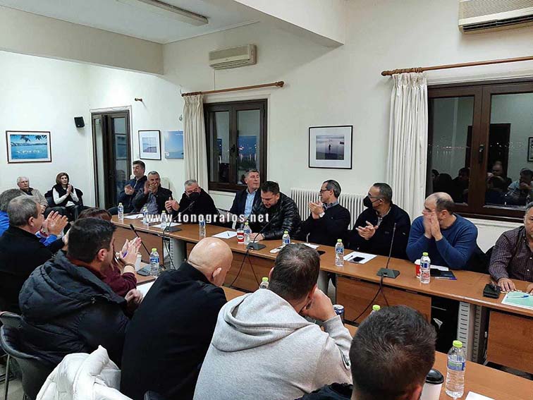 Το νέο προεδρείο του Δημοτικού Συμβουλίου του Δήμου Καμένων Βούρλων ...