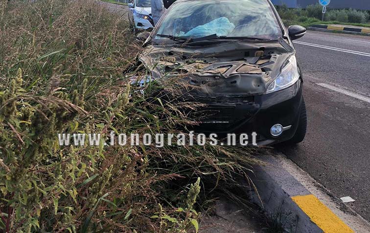 Λαμία - τροχαίο: Συγκρούστηκαν φορτηγό με Ι.Χ. αυτοκίνητο [ΦΩΤΟ ...